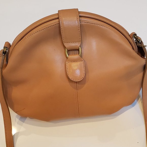 Coach | Bags | Coach Tan Laurel Clam Shell Shoulder Bag | Poshmark
